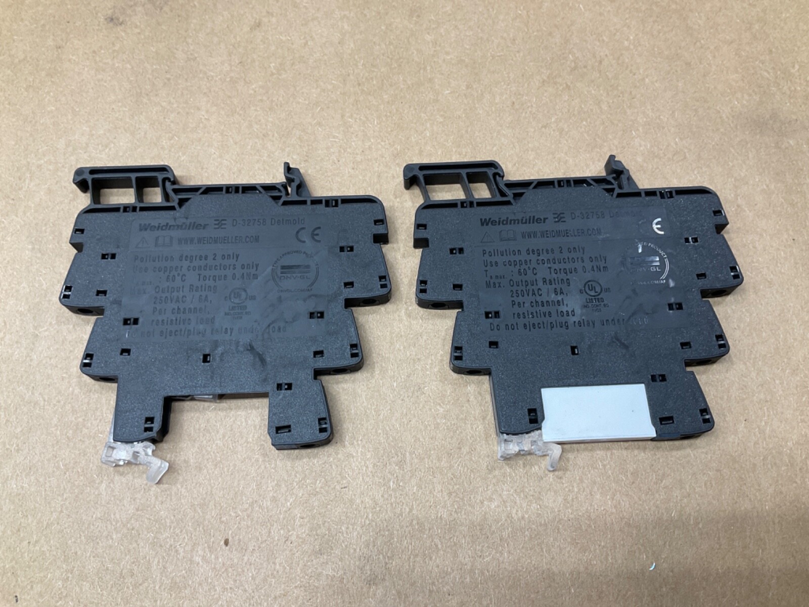 LOT OF 2 WEIDMULLER 1122770000 POWER RELAY SOCKET RSS113024 D-32758 ...