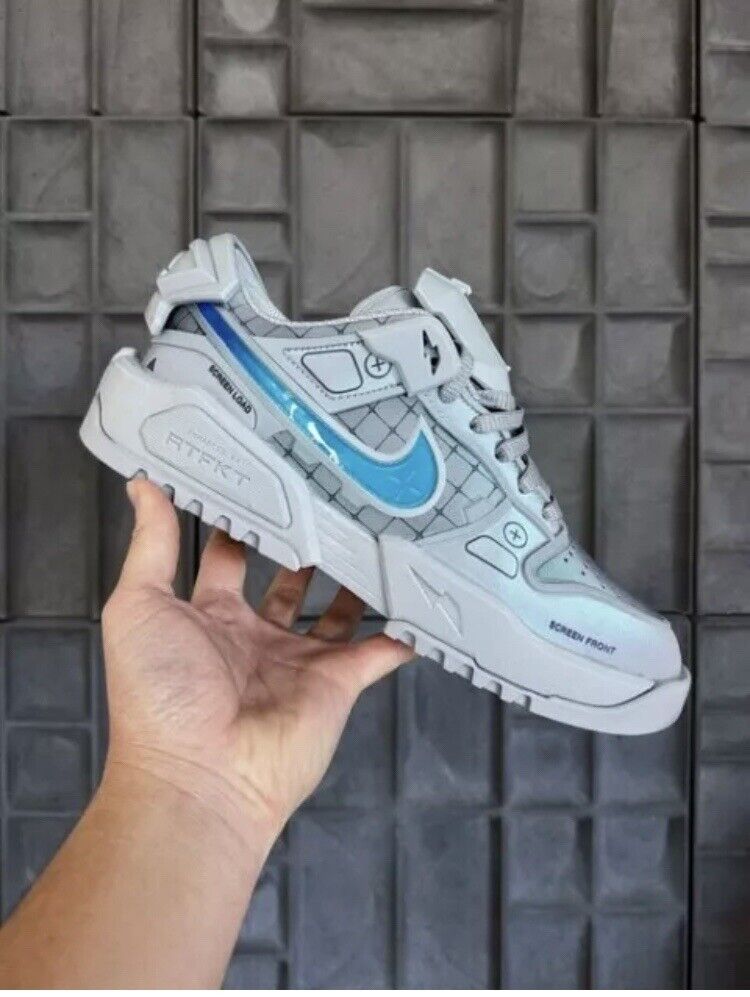 NIKE X RTFKT DUNK OG GENESIS EDITION - Size US 8.5 - IN HAND NIKE X RTFKT DUNK OG GENESIS EDITION - Size US 8.5 - IN HAND