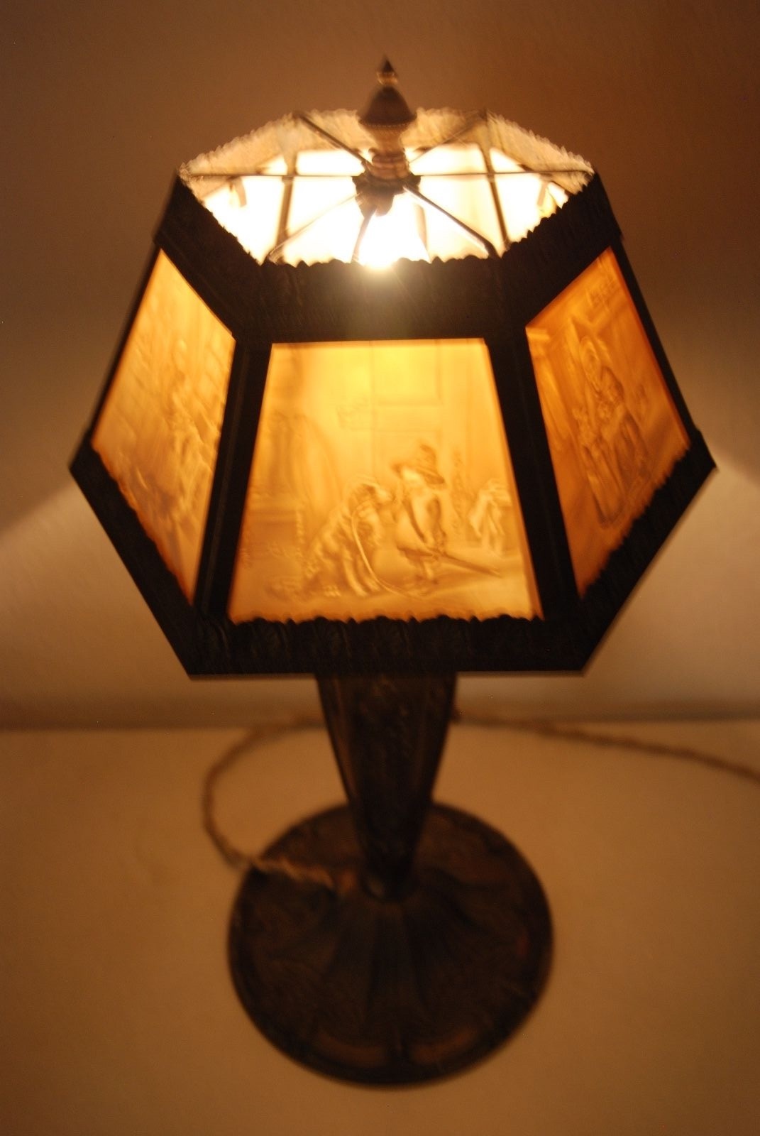 ANTIQUE OLD LITHOPHANE SHADE TABLE GWTW ELECTRIC BOUDOIR VICTORIAN ...