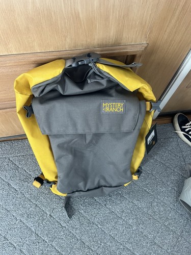 Mystery Ranch Street Zen Travel Pack - Hiking Backpack, Lemon/Gravel ...