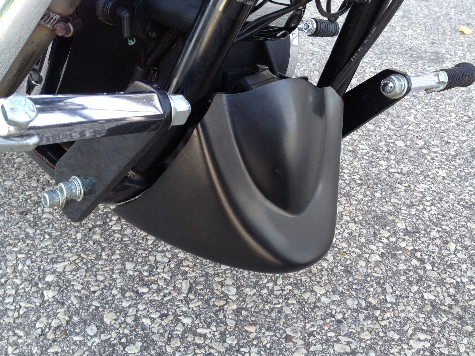 1999-2005 HARLEY DYNA Wide Glide/Superglide/Low Rider Chin Spoiler by ...