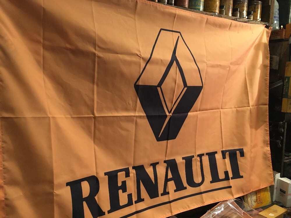 Renault Flag | eBay Australia