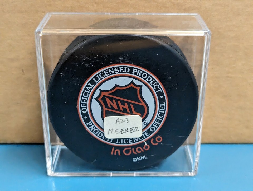 Howie Meeker Toronto Maple Leafs NHL HOCKEY PUCK Signed AUTOGRAPHED ...