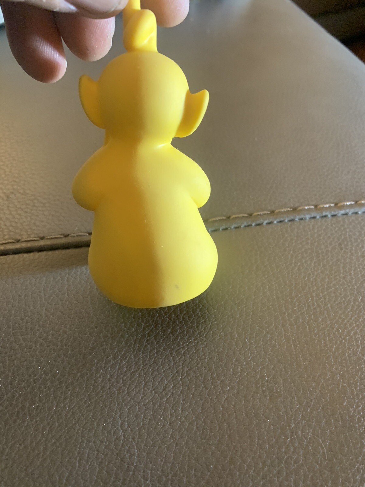 Teletubbies Yellow Laa Laa Sitting Soft Plastic Figure 1998 ragdoll 4. ...