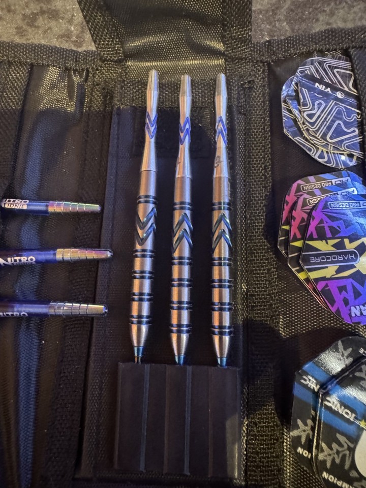 GERWYN PRICE / ICEMAN Blue original 24G + CASE AND AIRWING FLIGHTS ...