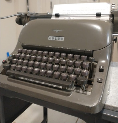 Vintage Adler Universal Standard Typewriter Cleaned, WIP | eBay