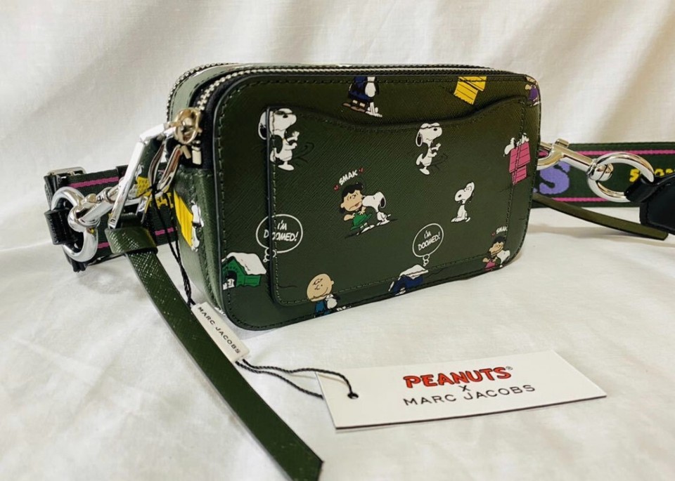 JP Marc Jacobs Peanuts Snoopy Collaboration DARK GREEN Crossbody Camera ...