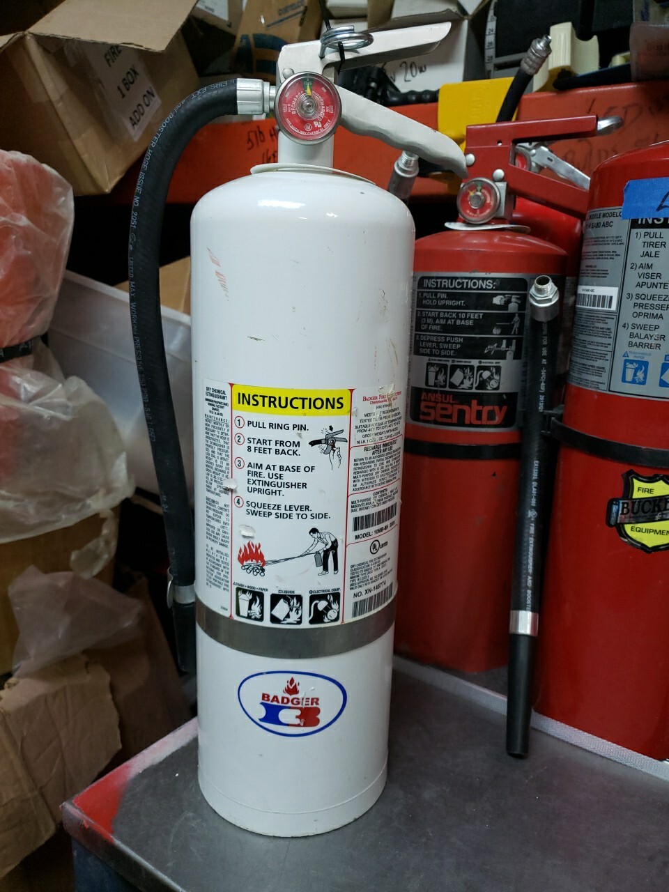 🤡🔥🧯BADGER WHITE 10 lb ABC Fire Extinguisher w/12 year HYDRO 10MB-8H🧯 | eBay