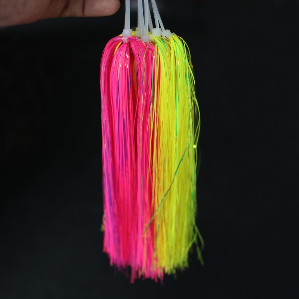 4 packs 2 Colors 0.7mm Luminous Flashabou Tinsel Pike Bass Fly Tying ...
