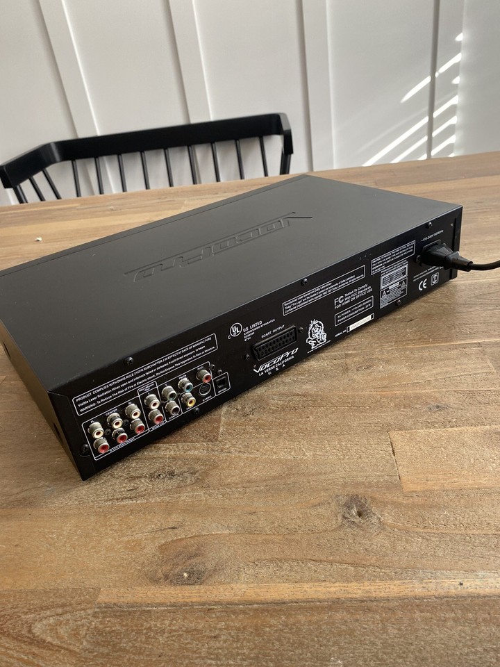 VocoPro DVX-880PRO Multi Format Digital Key Control Karaoke DVD/DIVX ...