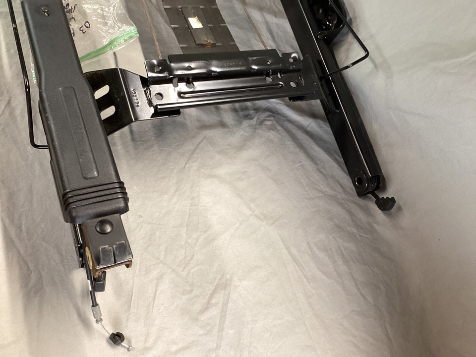1999-2007 Ford Truck F250 Manual Seat Back Driver LH Left Frame + Seat ...