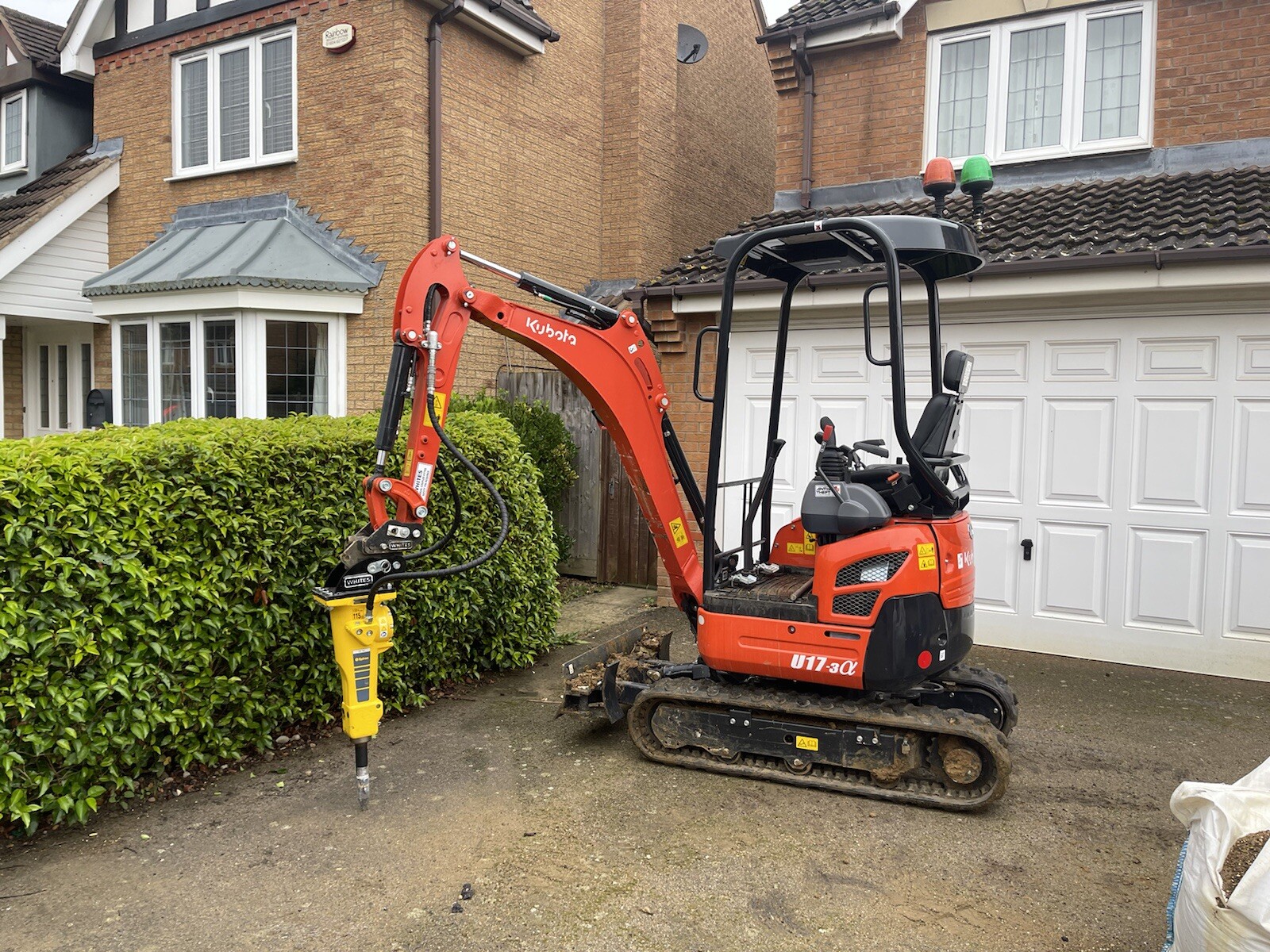 Mini Digger/Dumper Hire from .8t to 3t From £50 per day. Long Term Hire ...