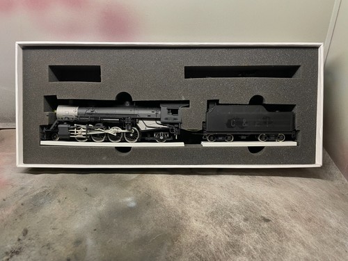 HO scale 2-8-2 steam locomotive by Athearn Genesis ready for ...