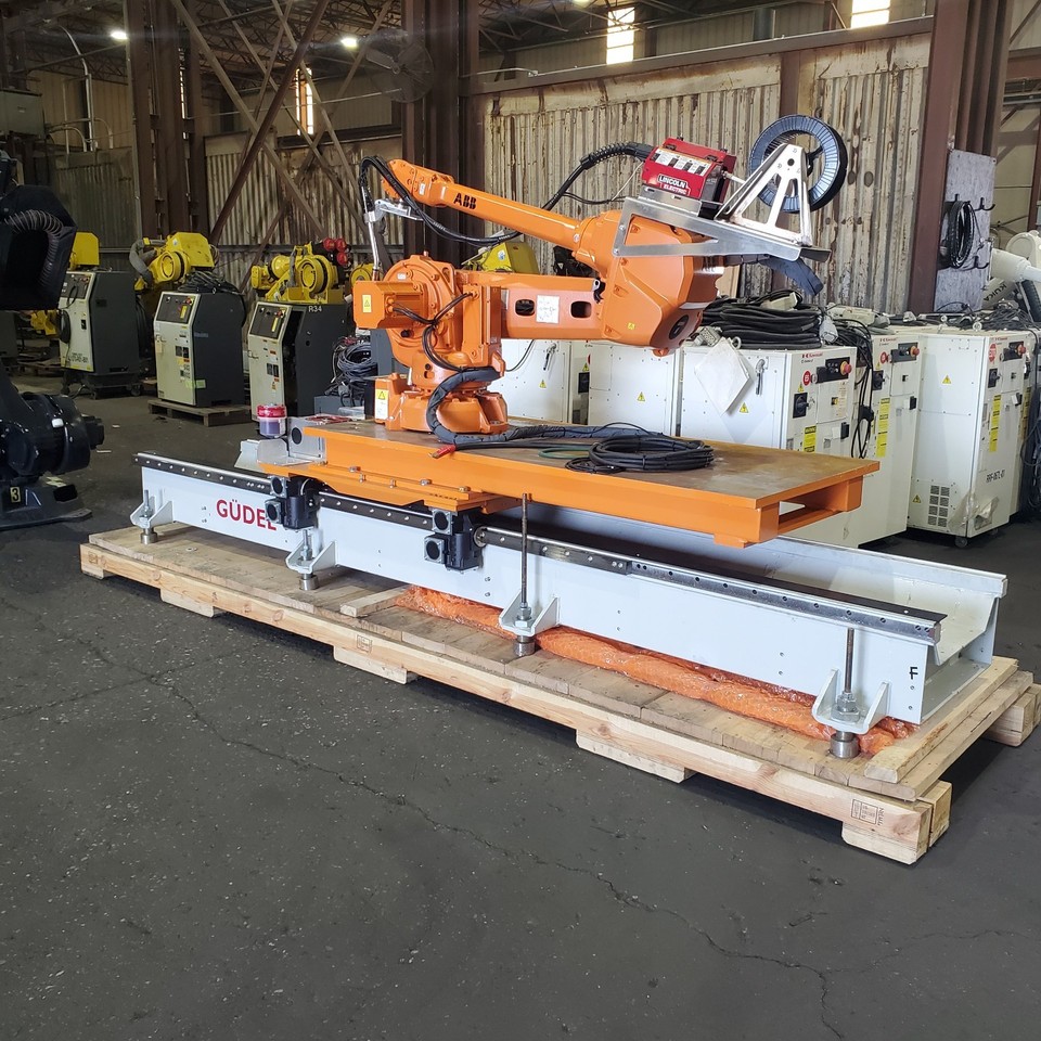 ABB IRB 4600 Welding Robot w/ IRC5 on 15 m 7th Axis Gudel Linear Rail ...