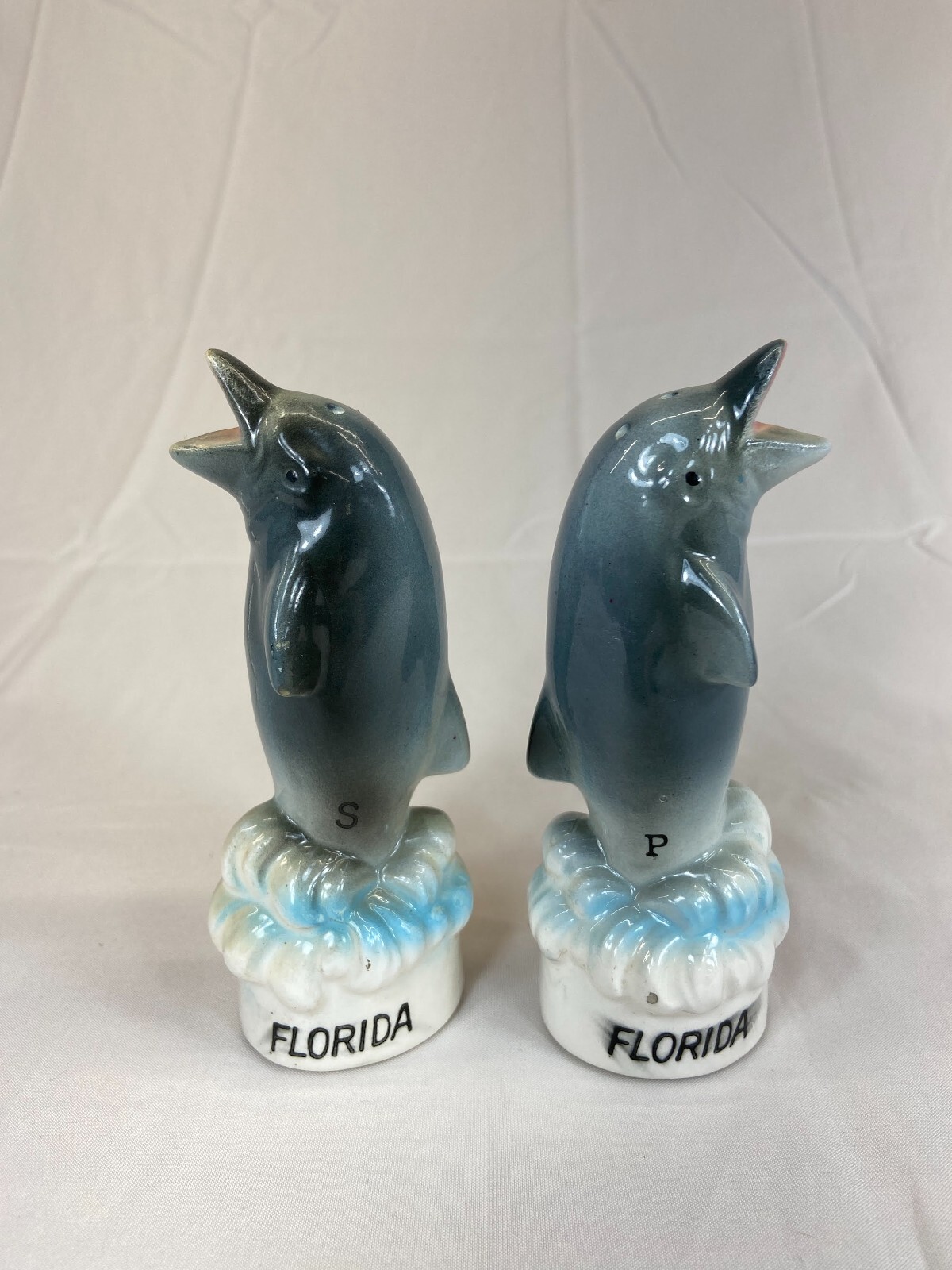 Jumping Dolphins Florida Salt and Pepper Shakers Souvenir Ocean Life ...