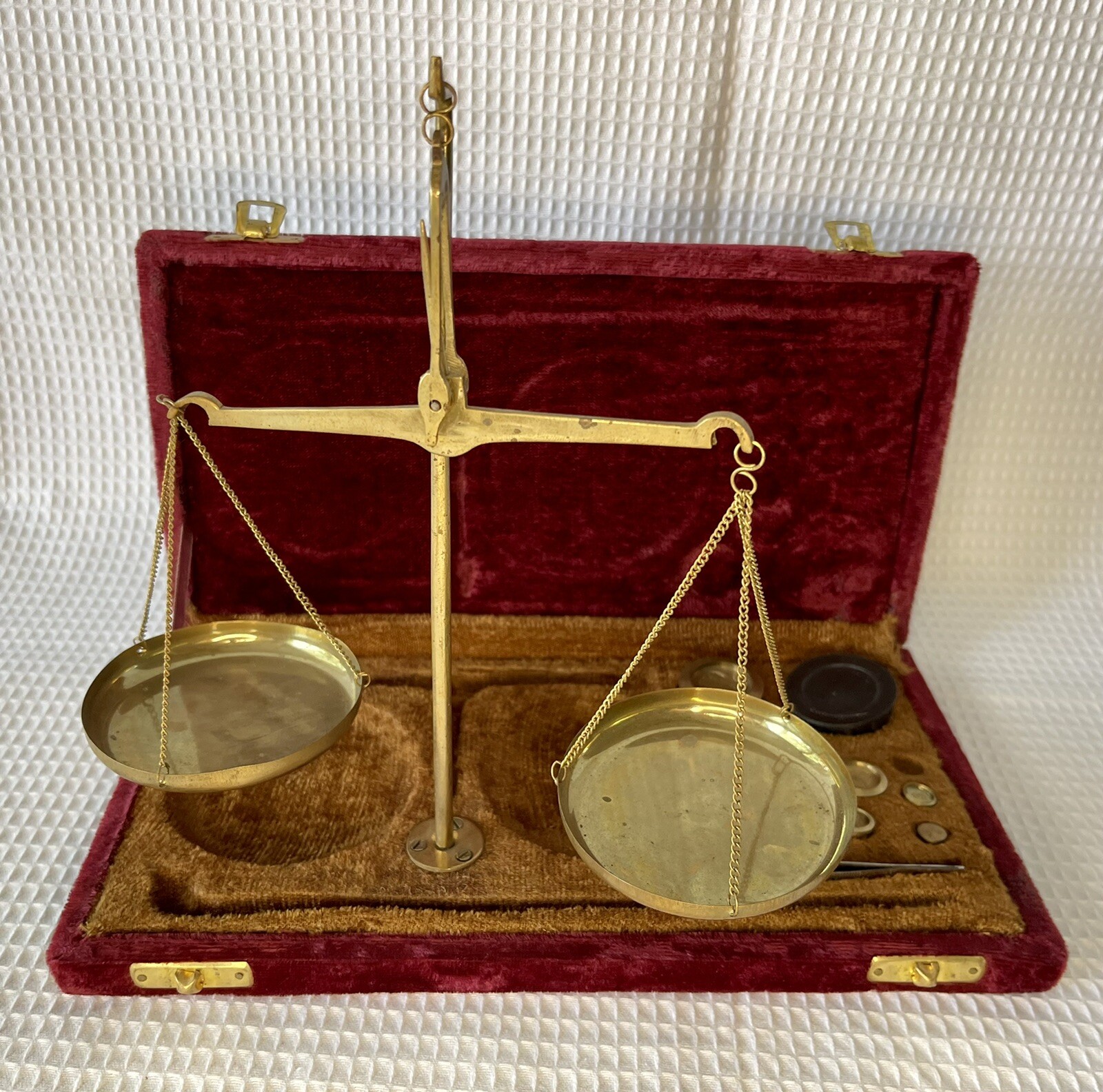 Vintage Antique Brass Balance Scale Made In India With Case & Weights ...