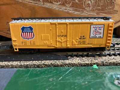 BACHMANN N SCALE UP STEEL SIDE REEFER 1 LADDER RUNG MISSING | eBay