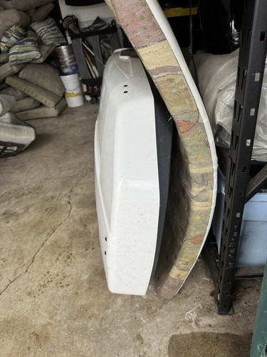 Thule Flow White Low Profile Locking Cargo Case in Great Condition! | eBay