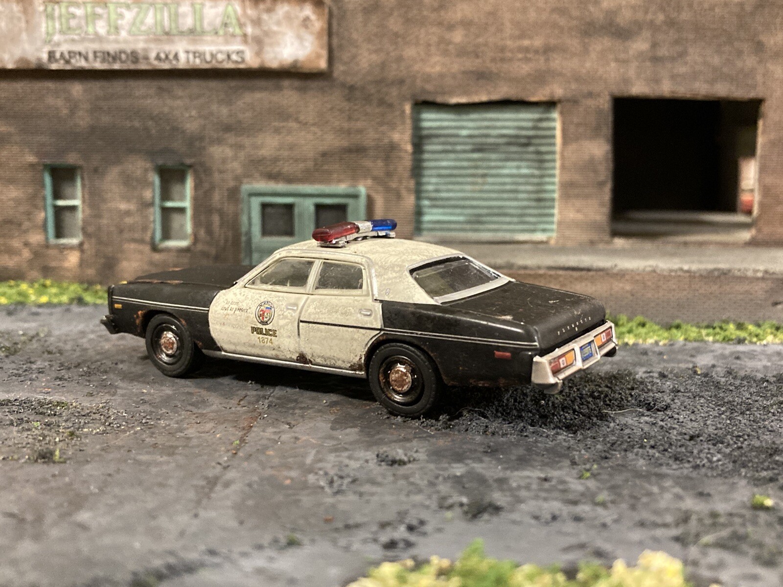 1977 Plymouth Fury Rusty Weathered Custom 1/64 Diecast Police Car Barn ...
