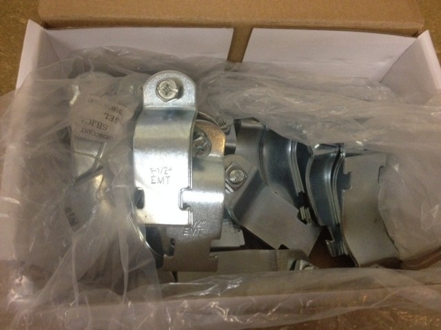 (4314) P1429 1-1/4" EMT Steel Conduit Pipe Clamps for Unistrut Channel ...