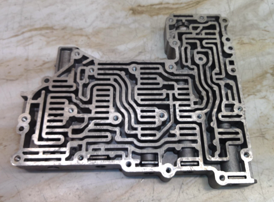 29542971 06 to 09 Sierra 2500 HD 6.6L Allison 1000 2000 Trans Upper ...