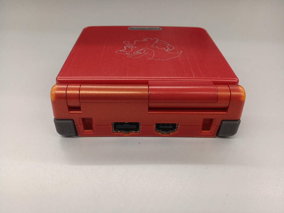 NINTENDO Gameboy Advance SP GBA Pokemon Center Charizard Pokemon Center ...