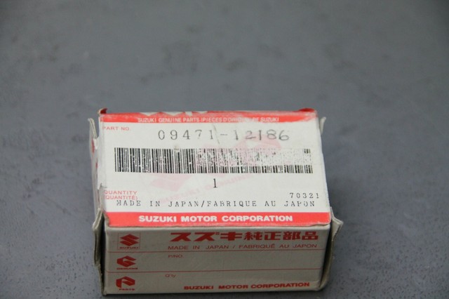 Suzuki OEM NOS Amber Signal Bulb 09471-12186 12v 21w for sale online | eBay