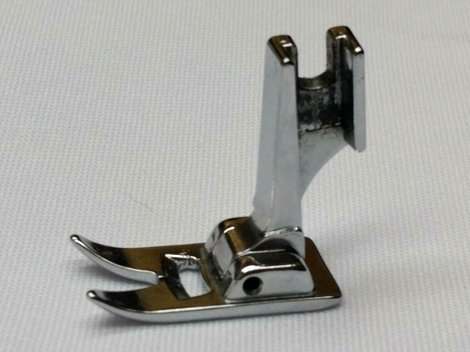 SINGER Simple 2263 Sewing Machine Metal Bobbin Case & Bobbins ...