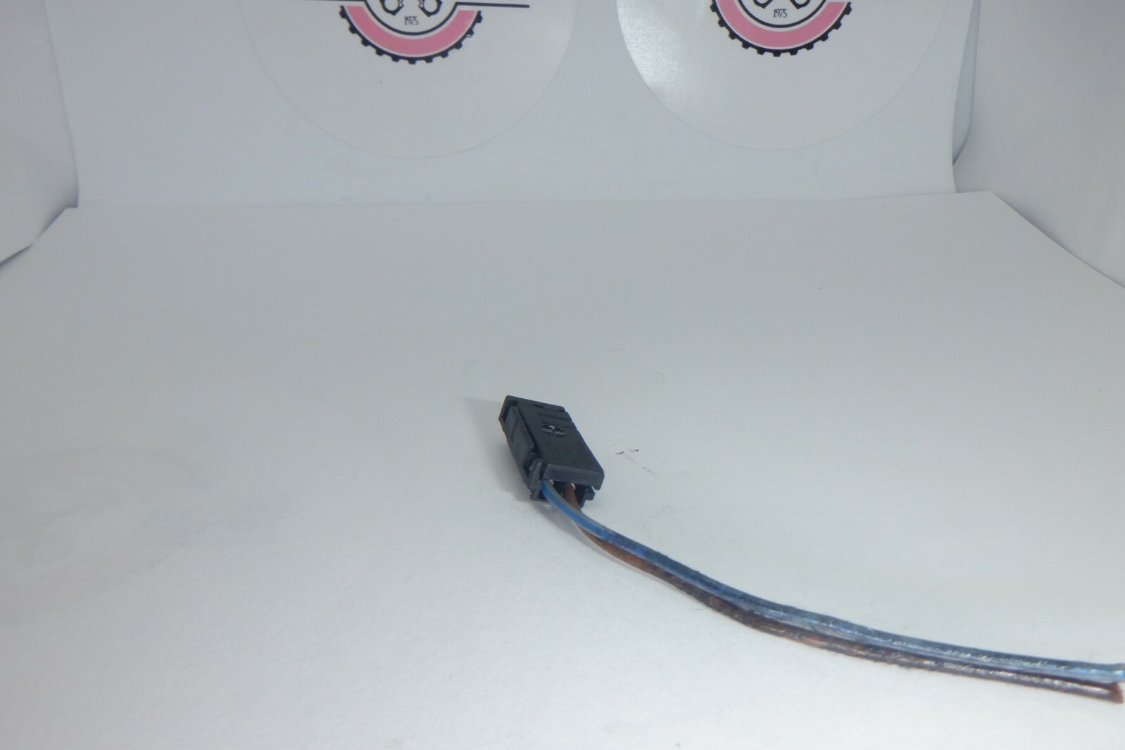 2004 AUDI A8 2 PIN PIGTAIL FLAT CONTACT HOUSING USED 4B0 972 623 | eBay