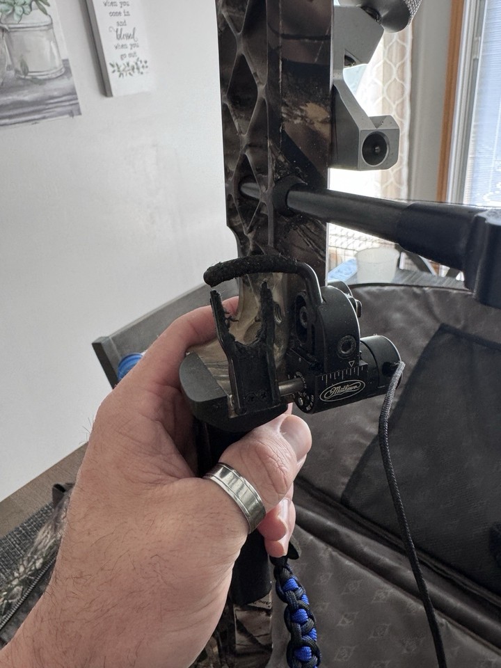 mathews Monster ChillX Compound Bow (NO RESERVE) | eBay