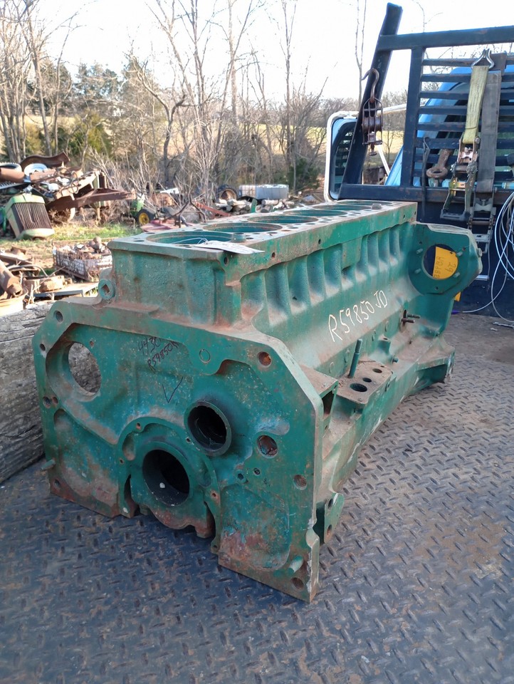 John Deere 4430 404 Engine Block MAGNUFLUXED GOOD R59850 | eBay