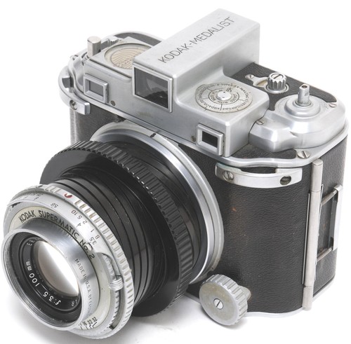 Kodak Medalist I Rangefinder 620 film camera w. Ektar 3.5/100mm ...