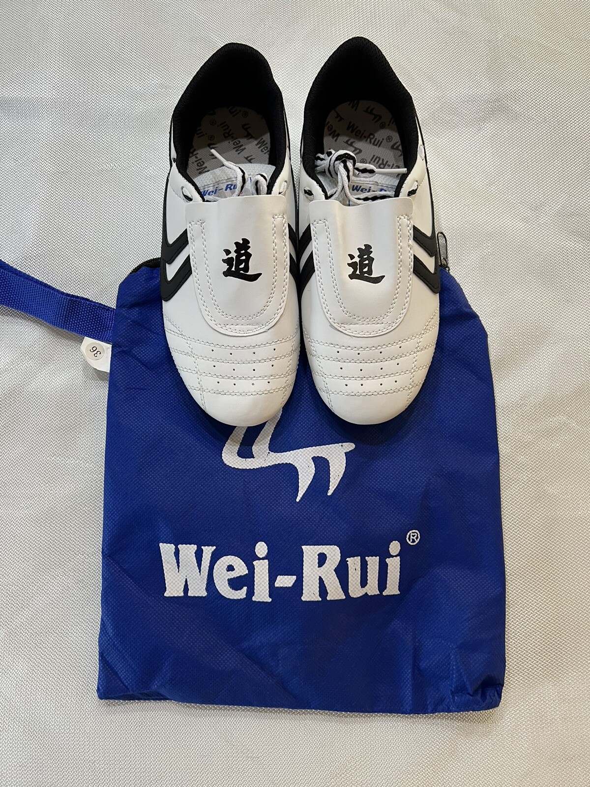Wei-Rui Taekwondo Boxing Karate Training Shoes White 36 Young Kids US ...