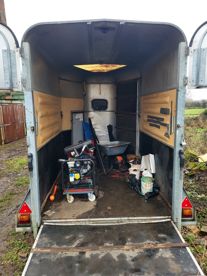 IFOR WILLIAMS HUNTER 505 DOUBLE HORSEBOX TRAILER | eBay UK