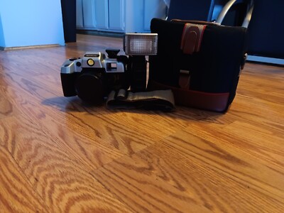 NIKAI LIFETIME MEMORIES DELUXE CAMERA SET WITH SELF TIMER MODEL NK 2121 ...