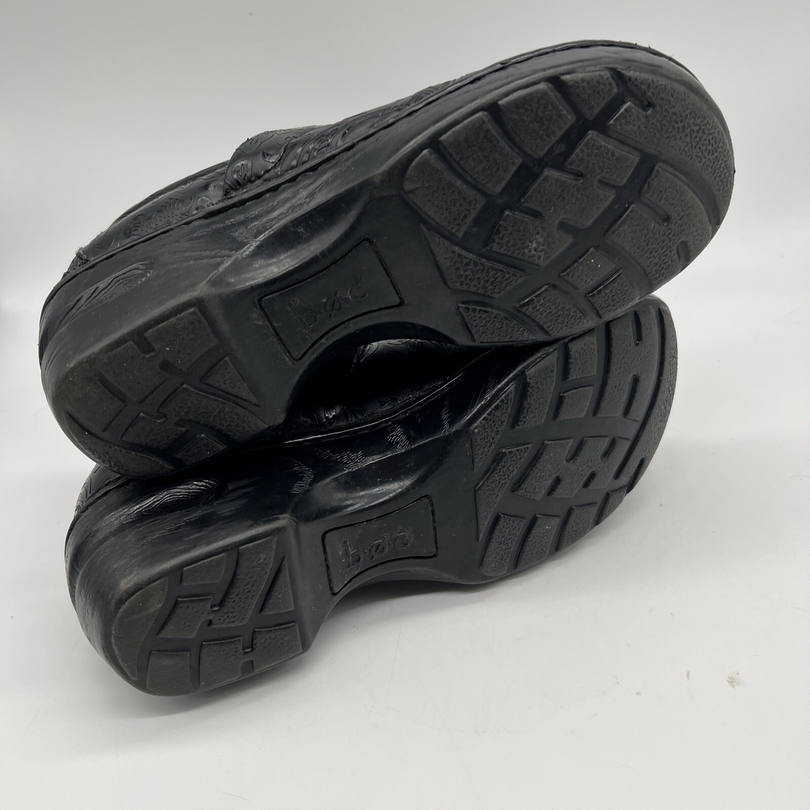 BOC Born Concept Shoes Womens 8 W Floral Tooled Clogs C45797 Black ...