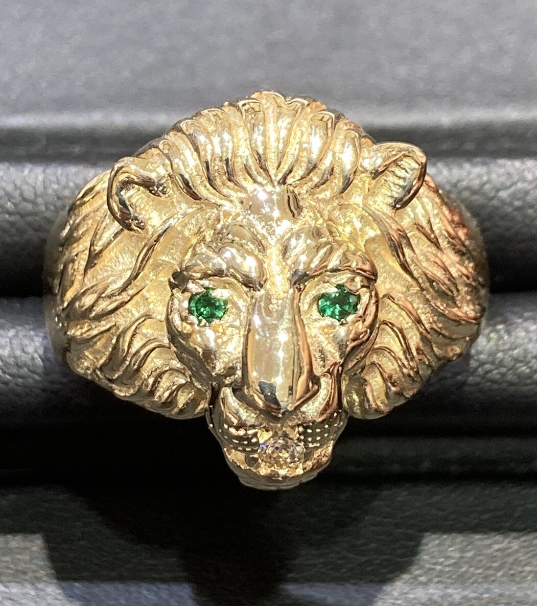 14K Yellow Gold Lion Head Ring - Gem