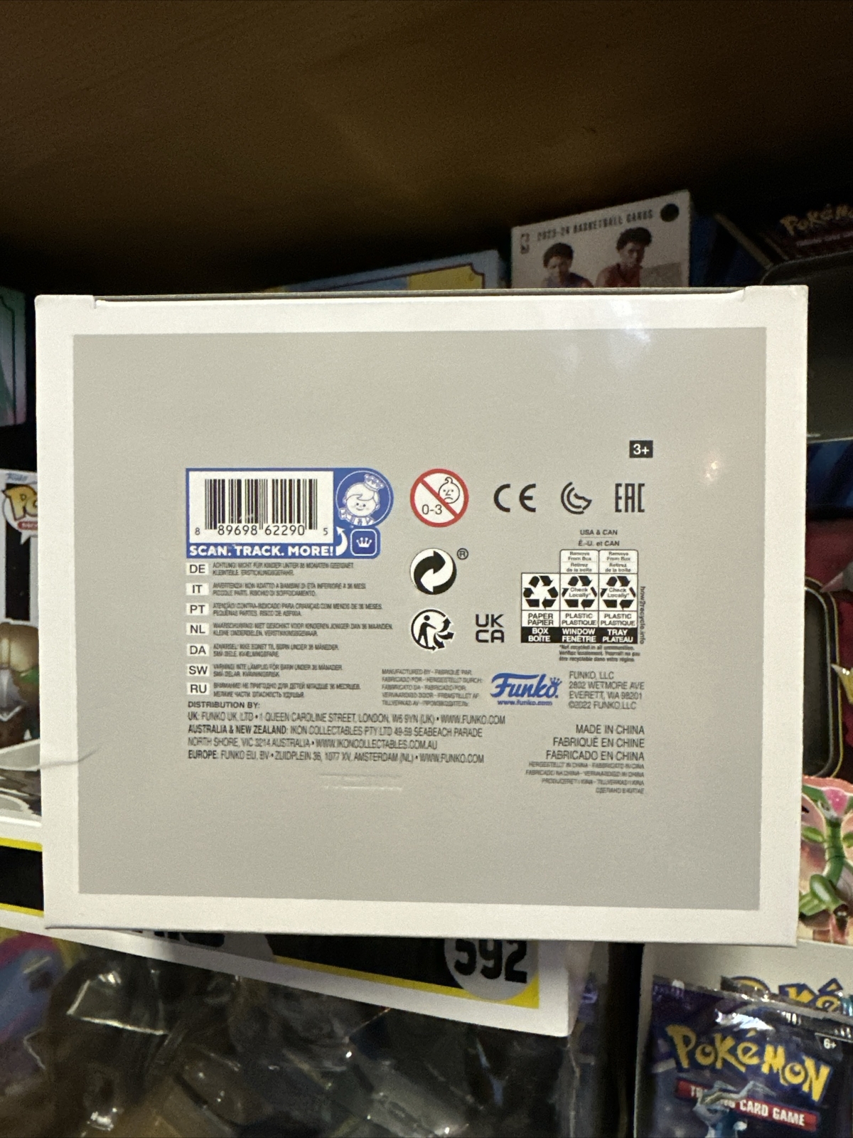 Funko Pop! Deluxe: Stranger Things Build A Scene - Byers House Hopper ...