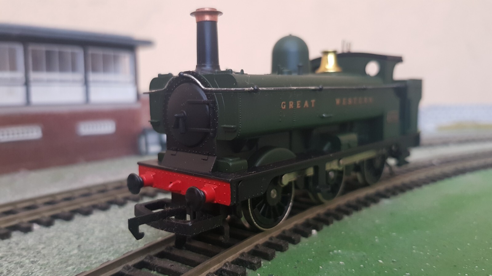 Hornby OO gauge R059 GWR 0-6-0PT Class 2721 half-cab Pannier Tank, 2744 ...