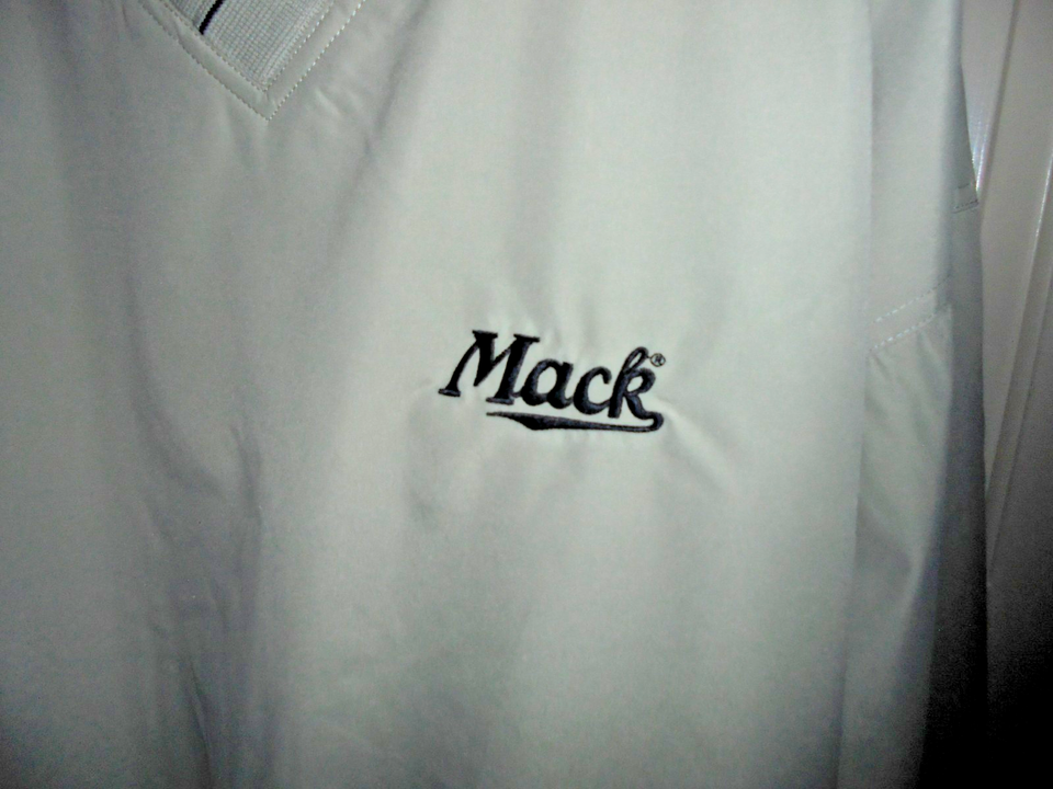 Destinations~American 3 Xlarge Mack Trucks Bulldog Logo~ Gray Pull Over ...
