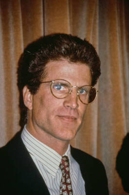 Ted Danson 1991 Gleitsman Foundation Citizen Activist Award Ga- 1991 ...