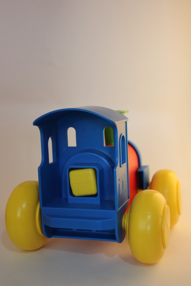 NEW-TUPPERWARE Tuppertoys Classic Kids Toy ~ Build a Train ~ Red Blue ...