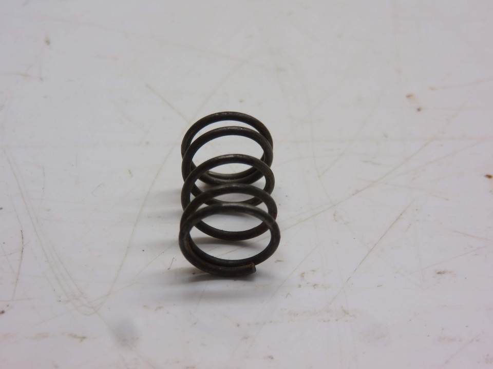 F1942R John Deere Spring For 60, 70, 80, 620, 720, 820, 630, 730, 830 ...