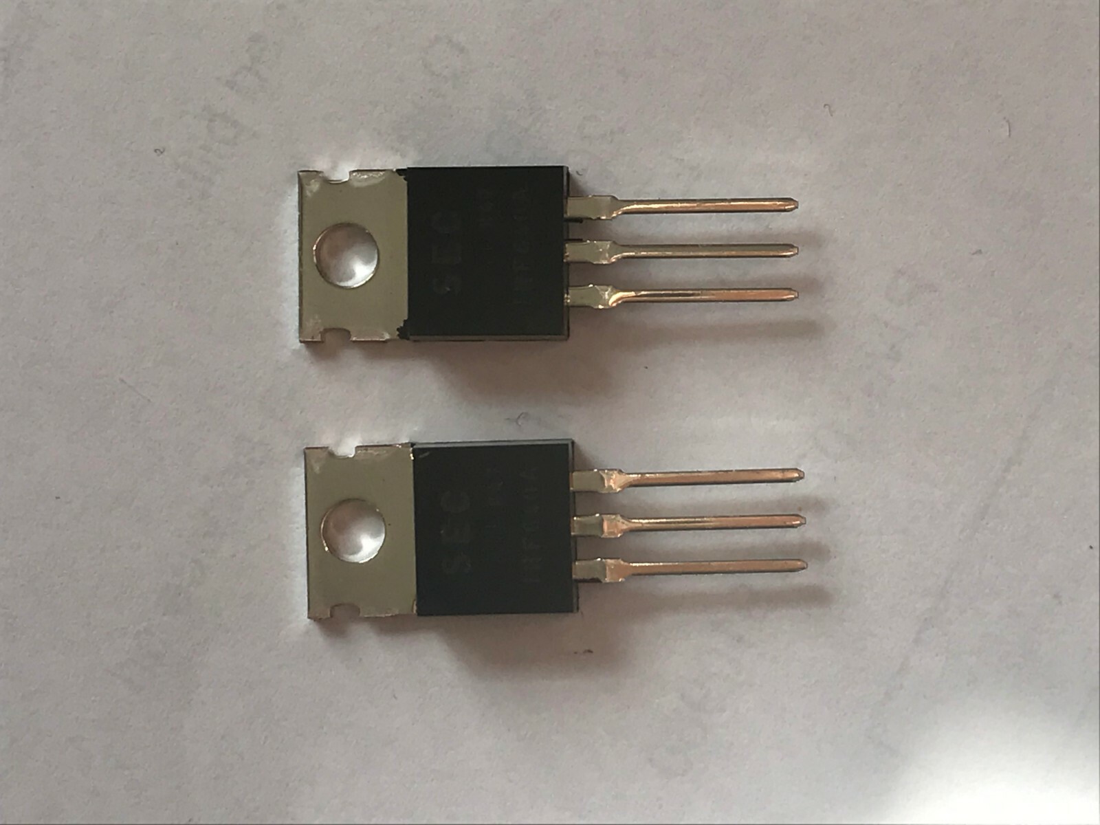 Transistor mosfet IRF640A made by SEC 2pcs £3.25 HU534 | eBay