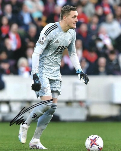 DANIEL IVERSON - Signed 10x8 Photograph - FOOTBALL - LEICESTER CITY | eBay