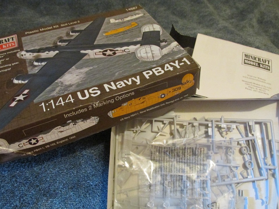 Minicraft Aircraft Model kit 1:144 US Navy PB4Y-1 OPEN BOX | eBay