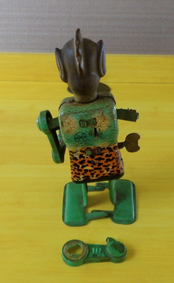 1960's Son of Garloo Monster Marx Tin Wind-Up Robot Toy (For Parts ...