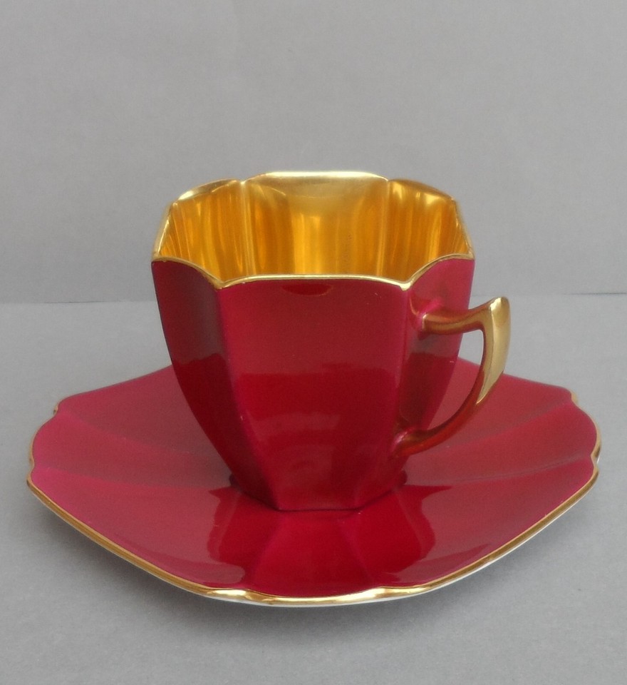 A very rare Shelley pattern 11781 Queen Anne shape demitasse cup ...