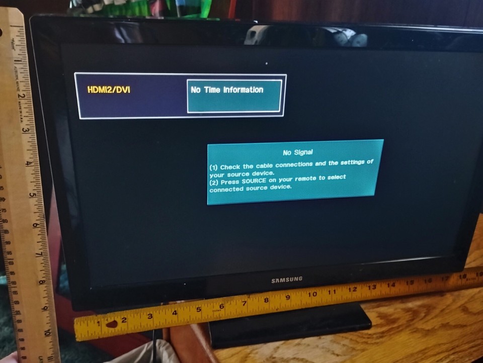 Samsung 19" 450 Series ultimate HD Widescreen LCD TV | eBay