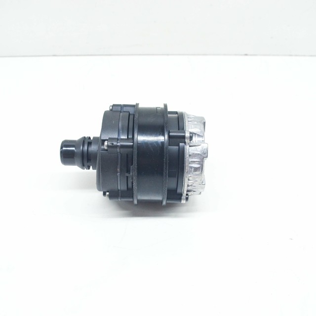 MERCEDES W205 Diesel Water Pump A0005002686 C Class 2016 for sale ...